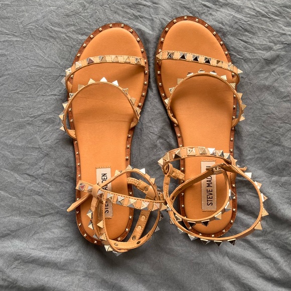 Steve Madden | Shoes | Steve Madden Stud Sandles | Poshmark